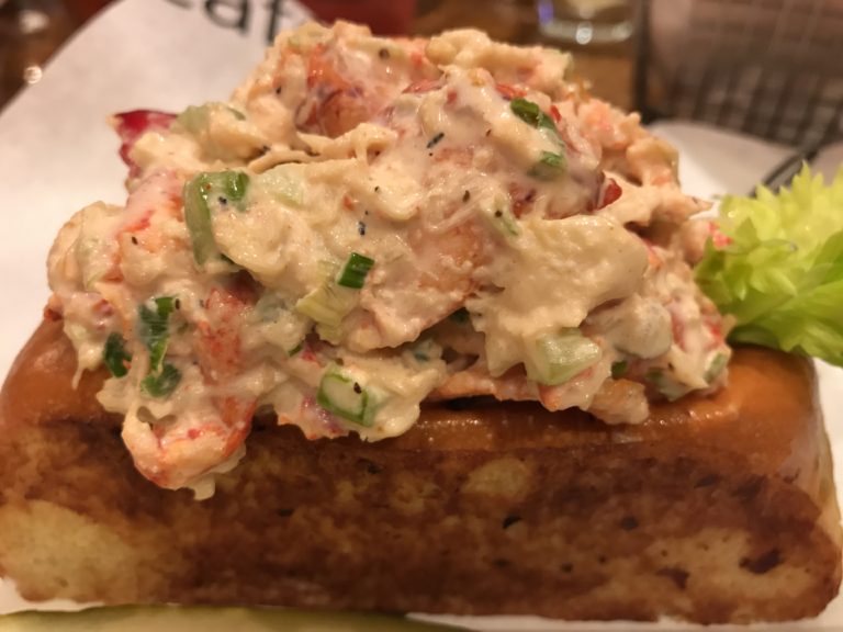 Westgate Las Vegas Restaurants Sid's Cafe | On The Road Eats